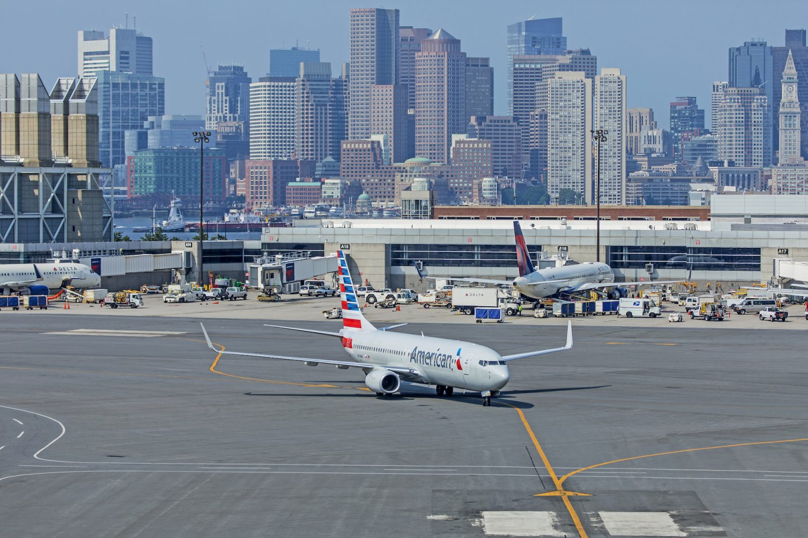 American Adds 15 Domestic Routes | AirlineGeeks.com
