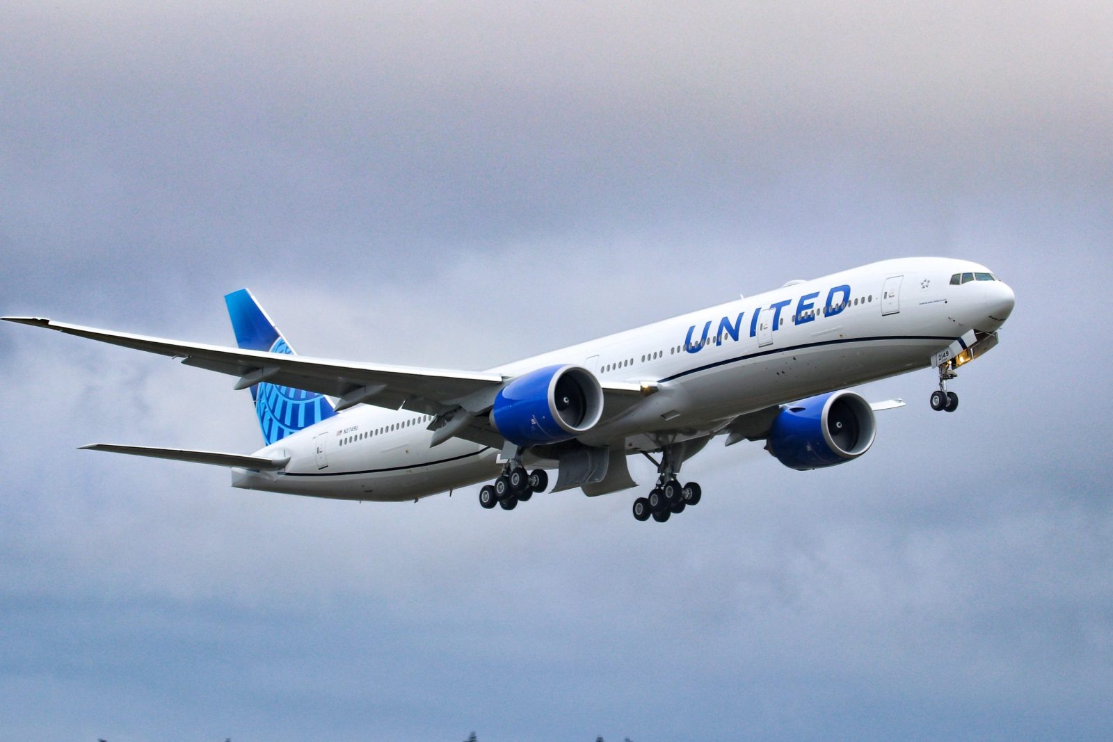 United 777-300ERs Return to Newark | AirlineGeeks.com